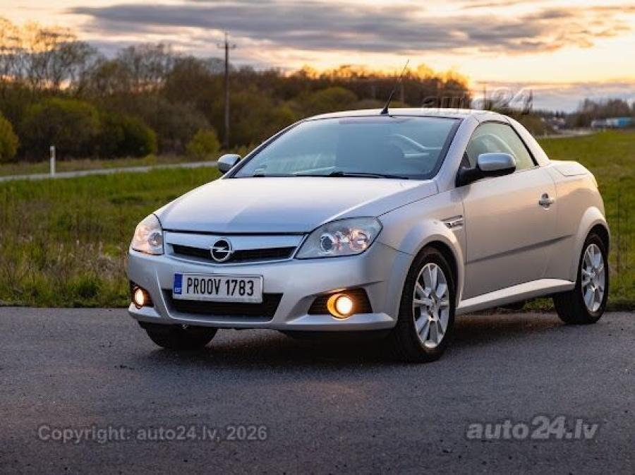 Grey Opel Tigra 2006 in Tallinn, with an engine capacity of 1.80 L and mileage of 163 thousand km for 2790 €, photo 13 on AUTOMOTO.COM.LV