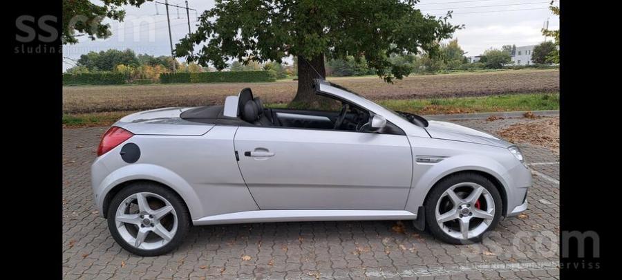 Grey Opel Tigra 2006 in Riga, with an engine capacity of 1.30 L and mileage of 0 thousand km for 1370 €, photo 9 on AUTOMOTO.COM.LV