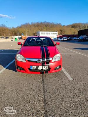 Sarkans Opel Tigra 2004 Viļņa, ar dzinēja tilpumu 1.40 L un nobraukumu 158 tūkst. km par 1500 €, foto 10 vietnē AUTOMOTO.COM.LV