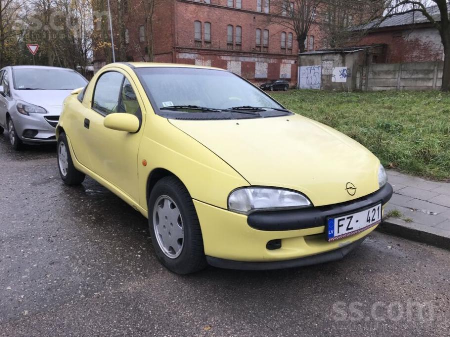 Yellow Opel Tigra 1997 in Talsi, with an engine capacity of 1.40 L and mileage of 199 thousand km for 2500 €, photo 3 on AUTOMOTO.COM.LV