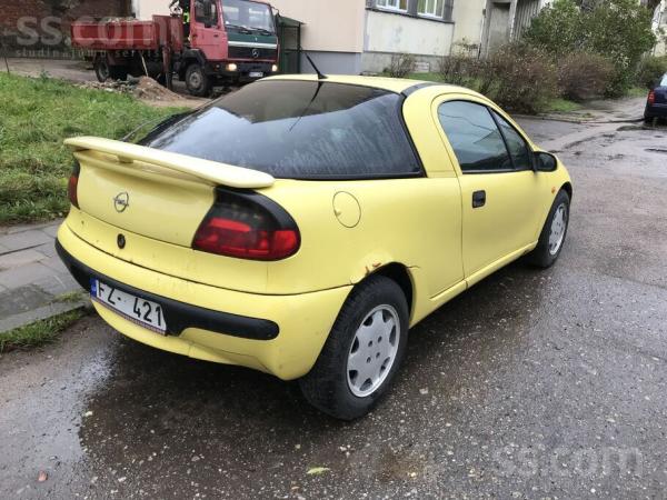 Yellow Opel Tigra 1997 in Talsi, with an engine capacity of 1.40 L and mileage of 199 thousand km for 2500 €, photo 3 on AUTOMOTO.COM.LV