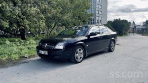 Melns Opel Vectra 2003 Rīga, ar dzinēja tilpumu 2.20 L un nobraukumu 328 tūkst. km par 1250 €, foto  vietnē AUTOMOTO.COM.LV