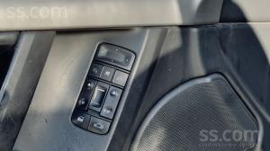 Black Opel Vectra 2003 in Riga, with an engine capacity of 2.20 L and mileage of 328 thousand km for 1250 €, photo 12 on AUTOMOTO.COM.LV