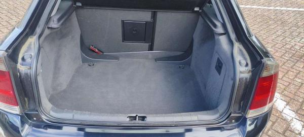 Melns Opel Vectra 2004 Kauņa, ar dzinēja tilpumu 2.20 L un nobraukumu 178 tūkst. km par 1500 €, foto 7 vietnē AUTOMOTO.COM.LV