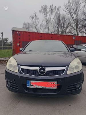 Melns Opel Vectra 2005 Klaipėda, ar dzinēja tilpumu 1.91 L un nobraukumu 287 tūkst. km par 1000 €, foto  vietnē AUTOMOTO.COM.LV