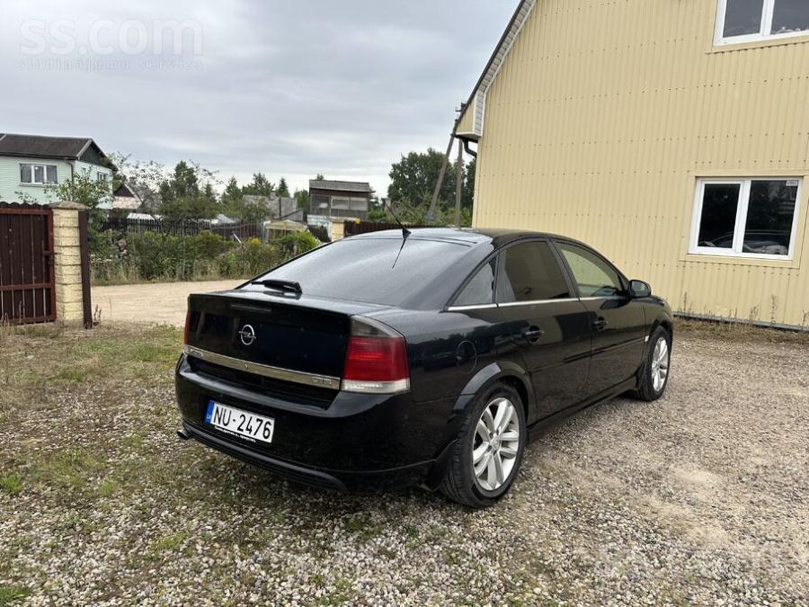 Melns Opel Vectra 2006 Rēzekne, ar dzinēja tilpumu 1.90 L un nobraukumu 292 tūkst. km par 1650 €, foto 7 vietnē AUTOMOTO.COM.LV