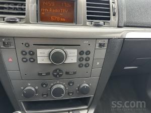Melns Opel Vectra 2006 Rēzekne, ar dzinēja tilpumu 1.90 L un nobraukumu 292 tūkst. km par 1650 €, foto 13 vietnē AUTOMOTO.COM.LV