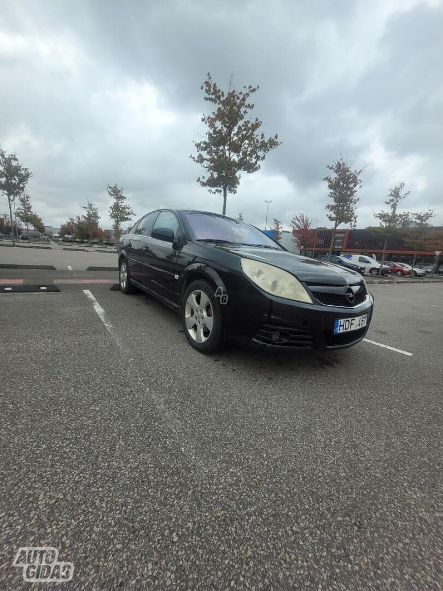 Melns Opel Vectra 2006 Klaipėda, ar dzinēja tilpumu 1.90 L un nobraukumu 370 tūkst. km par 1200 €, foto 5 vietnē AUTOMOTO.COM.LV