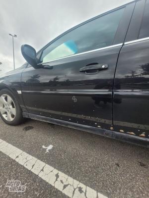 Melns Opel Vectra 2006 Klaipėda, ar dzinēja tilpumu 1.90 L un nobraukumu 370 tūkst. km par 1200 €, foto 11 vietnē AUTOMOTO.COM.LV