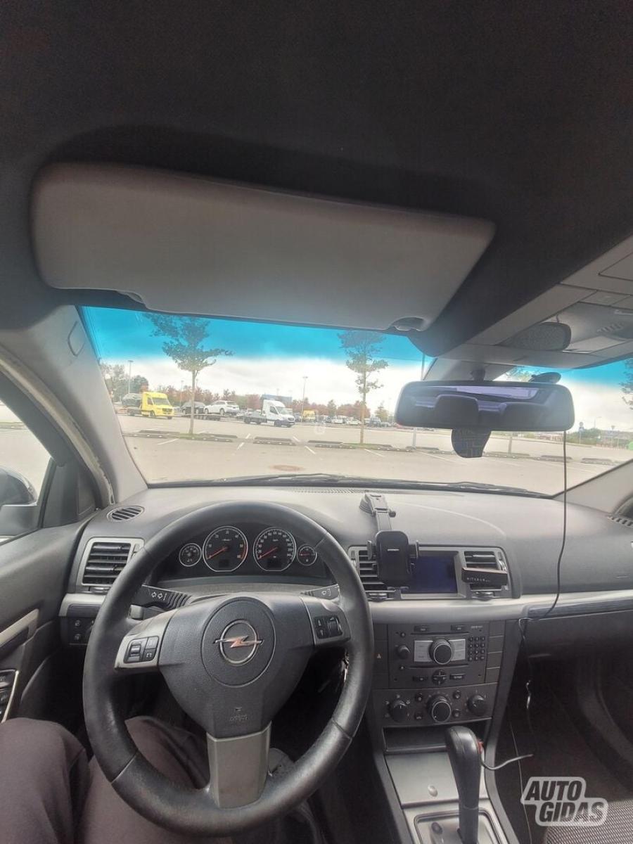 Melns Opel Vectra 2006 Klaipėda, ar dzinēja tilpumu 1.90 L un nobraukumu 370 tūkst. km par 1200 €, foto 14 vietnē AUTOMOTO.COM.LV