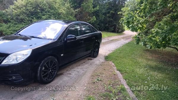 Melns Opel Vectra 2008 Peltsamā, ar dzinēja tilpumu 1.90 L un nobraukumu 256 tūkst. km par 500 €, foto 3 vietnē AUTOMOTO.COM.LV