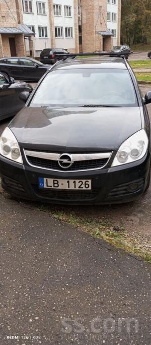 Black Opel Vectra 2008 in Riga, with an engine capacity of 1.90 L and mileage of 346 thousand km for 700 €, photo 3 on AUTOMOTO.COM.LV