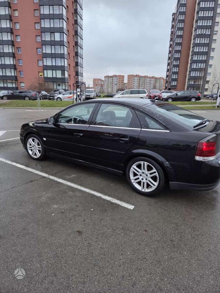Melns Opel Vectra 2024 Klaipėda, ar dzinēja tilpumu 1.90 L un nobraukumu 298 tūkst. km par 900 €, foto 9 vietnē AUTOMOTO.COM.LV