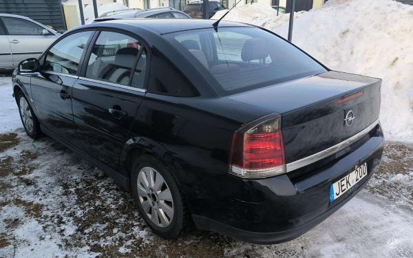 Melns Opel Vectra 2002 Klaipėda, ar dzinēja tilpumu 2.20 L un nobraukumu 349 tūkst. km par 850 €, foto 4 vietnē AUTOMOTO.COM.LV