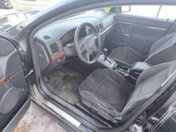 Melns Opel Vectra 2002 Klaipėda, ar dzinēja tilpumu 2.20 L un nobraukumu 349 tūkst. km par 850 €, foto 9 vietnē AUTOMOTO.COM.LV