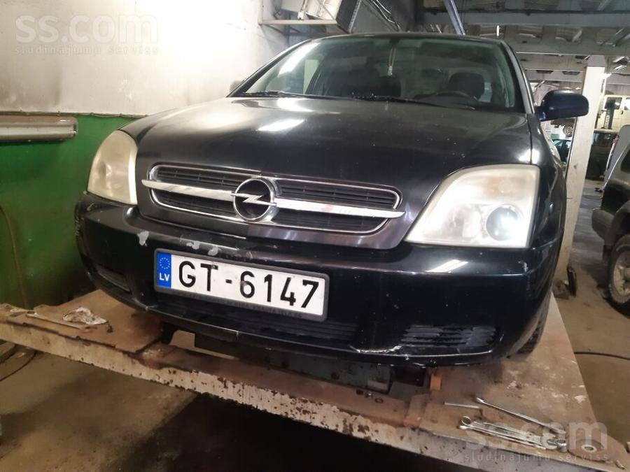 Melns Opel Vectra 2003 Cēsis, ar dzinēja tilpumu 2.00 L un nobraukumu 292 tūkst. km par 365 €, foto 1 vietnē AUTOMOTO.COM.LV
