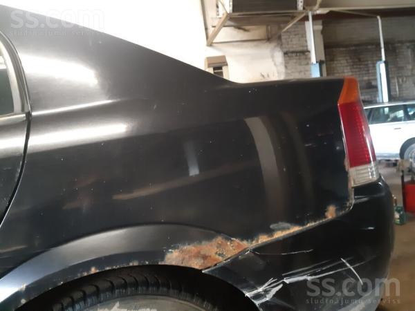 Black Opel Vectra 2003 in Cesis, with an engine capacity of 2.00 L and mileage of 292 thousand km for 365 €, photo 2 on AUTOMOTO.COM.LV