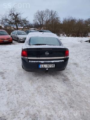 Melns Opel Vectra 2005 Valmiera, ar dzinēja tilpumu 2.20 L un nobraukumu 263 tūkst. km par 600 €, foto 4 vietnē AUTOMOTO.COM.LV