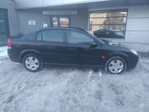 Melns Opel Vectra 2007 Viļņa, ar dzinēja tilpumu 1.91 L un nobraukumu 365 tūkst. km par 1999 €, foto 2 vietnē AUTOMOTO.COM.LV