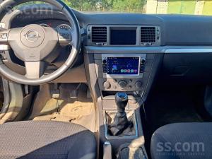 Melns Opel Vectra 2007 Daugavpils, ar dzinēja tilpumu 1.90 L un nobraukumu 250 tūkst. km par 1350 €, foto 5 vietnē AUTOMOTO.COM.LV