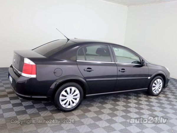 Melns Opel Vectra 2008 Tallina, ar dzinēja tilpumu 2.20 L un nobraukumu 244 tūkst. km par 1499 €, foto 3 vietnē AUTOMOTO.COM.LV