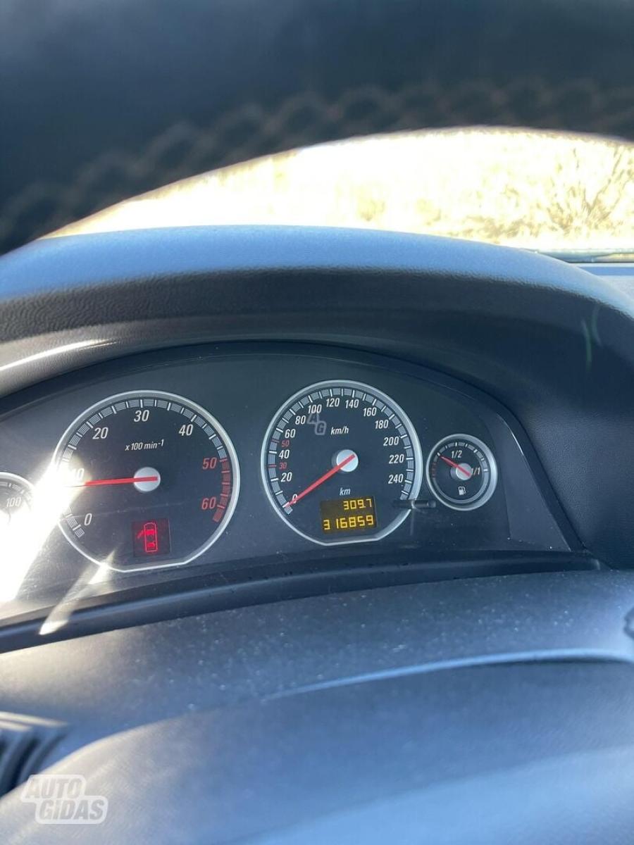 Melns Opel Vectra 2003 Ukmergė, ar dzinēja tilpumu 2.20 L un nobraukumu 316 tūkst. km par 750 €, foto 12 vietnē AUTOMOTO.COM.LV