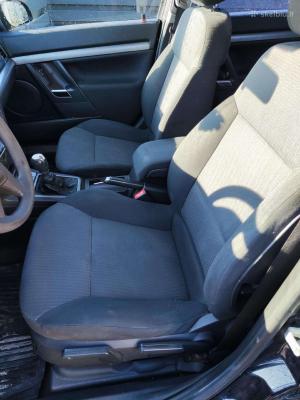 Melns Opel Vectra 2004 Klaipėda, ar dzinēja tilpumu 2.20 L un nobraukumu 273 tūkst. km par 655 €, foto 4 vietnē AUTOMOTO.COM.LV