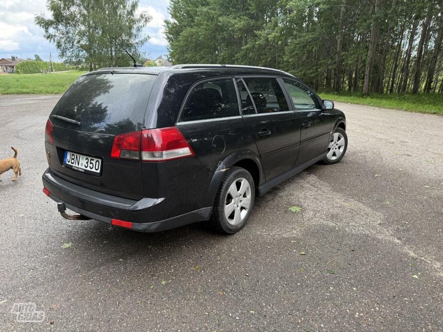 Черный Опель Вектра 2004 в Плунге, объемом двигателя 2.20 л и пробегом 430 тыс. км за 1250 €, фото 6 на AUTOMOTO.COM.LV