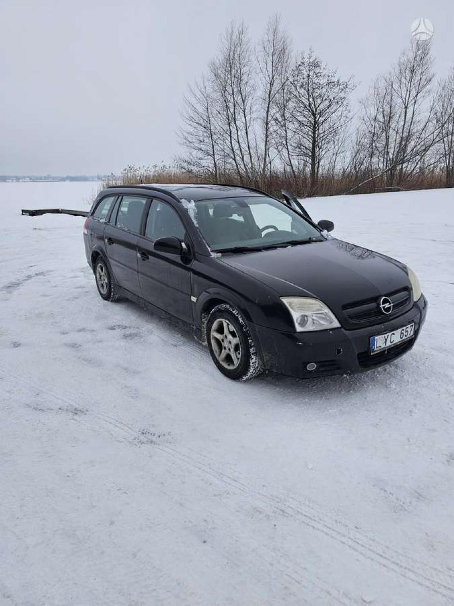Melns Opel Vectra 2005 Vilkaviškis, ar dzinēja tilpumu 1.91 L un nobraukumu 316 tūkst. km par 1500 €, foto 1 vietnē AUTOMOTO.COM.LV