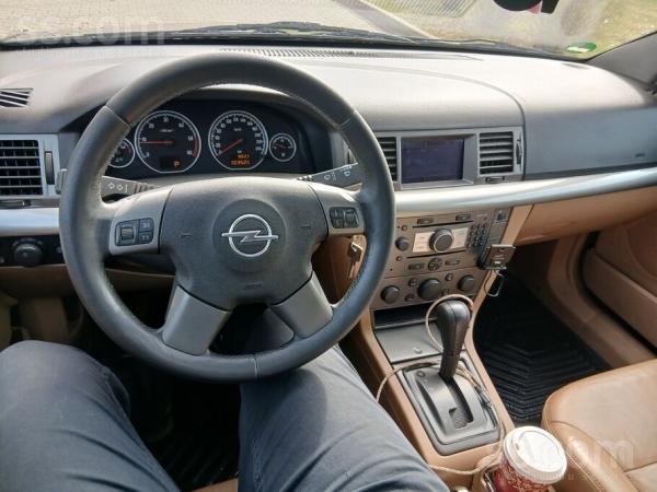 Melns Opel Vectra 2005 Jelgava, ar dzinēja tilpumu 1.90 L un nobraukumu 300 tūkst. km par 1399 €, foto 5 vietnē AUTOMOTO.COM.LV