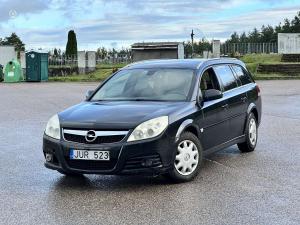 Melns Opel Vectra 2005 Viļņa, ar dzinēja tilpumu 1.91 L un nobraukumu 300 tūkst. km par 599 €, foto  vietnē AUTOMOTO.COM.LV