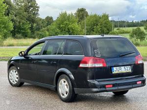 Melns Opel Vectra 2005 Viļņa, ar dzinēja tilpumu 1.91 L un nobraukumu 300 tūkst. km par 599 €, foto 7 vietnē AUTOMOTO.COM.LV