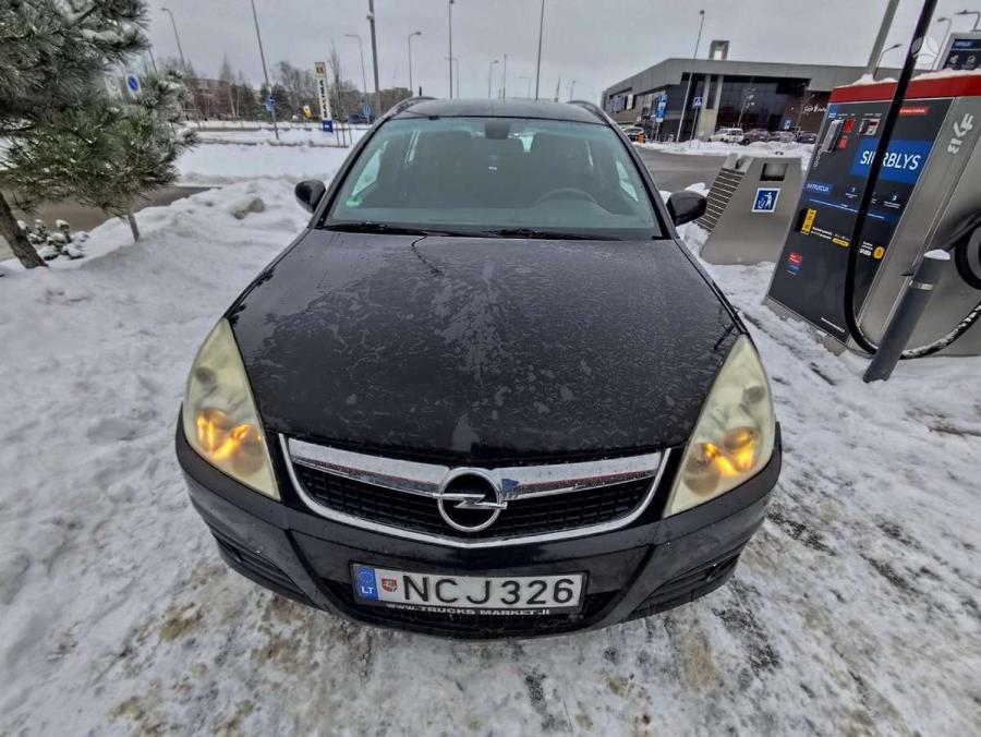 Melns Opel Vectra 2006 Viļņa, ar dzinēja tilpumu 1.90 L un nobraukumu 306 tūkst. km par 1800 €, foto 4 vietnē AUTOMOTO.COM.LV