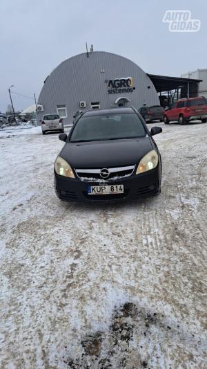 Melns Opel Vectra 2006 Kauņa, ar dzinēja tilpumu 1.90 L un nobraukumu 390 tūkst. km par 1000 €, foto  vietnē AUTOMOTO.COM.LV