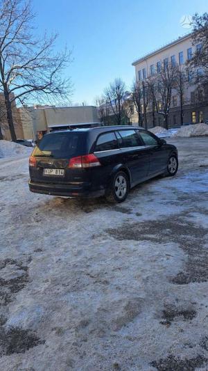 Black Opel Vectra 2006 in Kaunas, with an engine capacity of 1.90 L and mileage of 350 thousand km for 850 €, photo 5 on AUTOMOTO.COM.LV