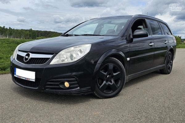 Black Opel Vectra 2006 in Trakai, with an engine capacity of 1.90 L and mileage of 407 thousand km for 600 €, photo 2 on AUTOMOTO.COM.LV