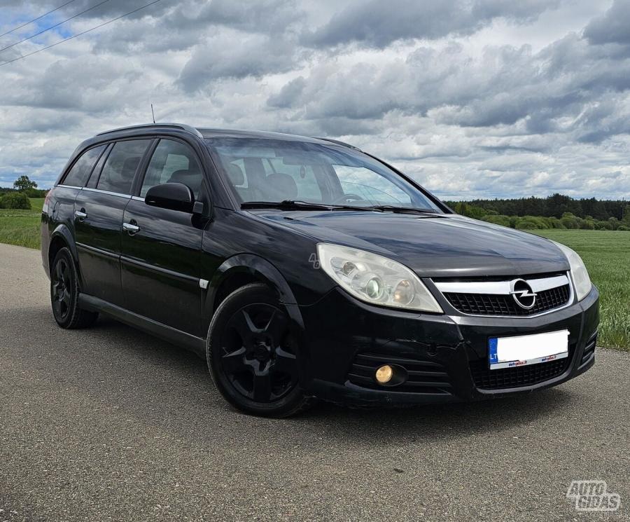 Black Opel Vectra 2006 in Trakai, with an engine capacity of 1.90 L and mileage of 407 thousand km for 600 €, photo 4 on AUTOMOTO.COM.LV
