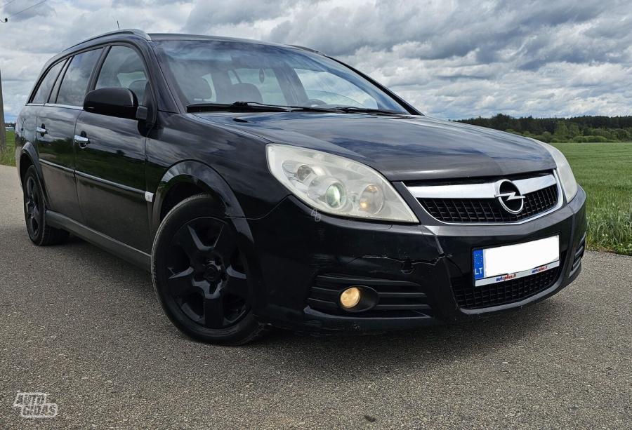 Black Opel Vectra 2006 in Trakai, with an engine capacity of 1.90 L and mileage of 407 thousand km for 600 €, photo 5 on AUTOMOTO.COM.LV