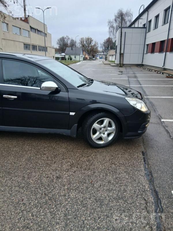 Melns Opel Vectra 2006 Daugavpils, ar dzinēja tilpumu 1.90 L un nobraukumu 355 tūkst. km par 1750 €, foto 6 vietnē AUTOMOTO.COM.LV