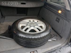 Black Opel Vectra 2006 in Daugavpils, with an engine capacity of 1.90 L and mileage of 355 thousand km for 1750 €, photo 18 on AUTOMOTO.COM.LV