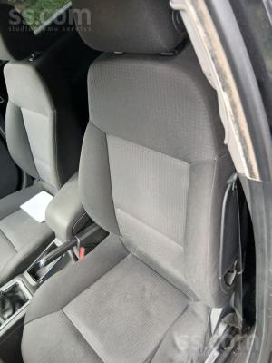 Melns Opel Vectra 2006 Daugavpils, ar dzinēja tilpumu 1.90 L un nobraukumu 355 tūkst. km par 1300 €, foto 5 vietnē AUTOMOTO.COM.LV