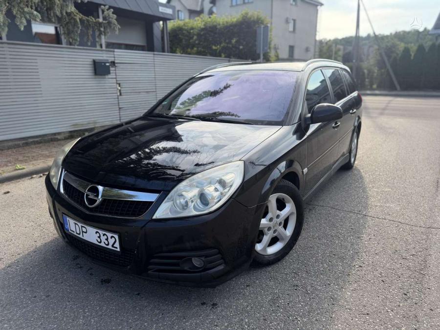 Melns Opel Vectra 2006 Kauņa, ar dzinēja tilpumu 1.91 L un nobraukumu 326 tūkst. km par 1350 €, foto 1 vietnē AUTOMOTO.COM.LV