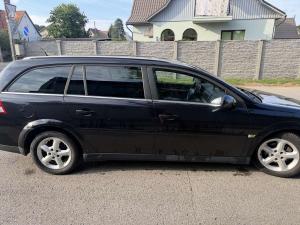 Melns Opel Vectra 2006 Kauņa, ar dzinēja tilpumu 1.91 L un nobraukumu 326 tūkst. km par 1350 €, foto 7 vietnē AUTOMOTO.COM.LV