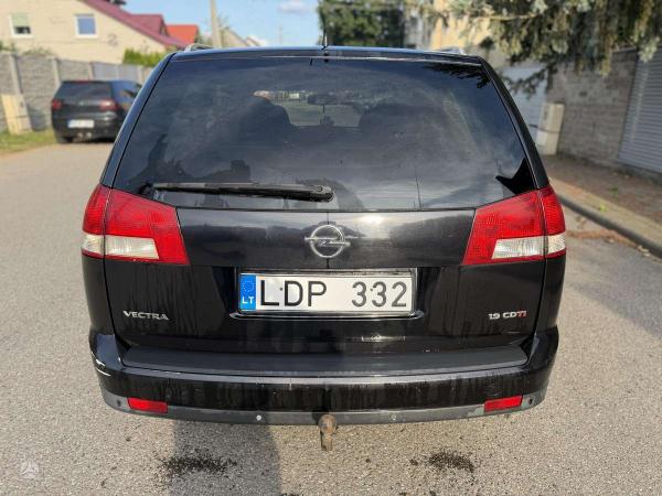 Melns Opel Vectra 2006 Kauņa, ar dzinēja tilpumu 1.91 L un nobraukumu 326 tūkst. km par 1350 €, foto 8 vietnē AUTOMOTO.COM.LV
