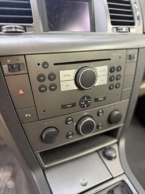 Melns Opel Vectra 2006 Kauņa, ar dzinēja tilpumu 1.91 L un nobraukumu 326 tūkst. km par 1350 €, foto 26 vietnē AUTOMOTO.COM.LV