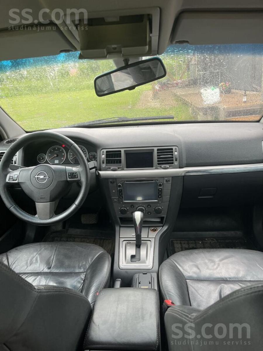 Melns Opel Vectra 2006 Rīga, ar dzinēja tilpumu 1.90 L un nobraukumu 460 tūkst. km par 1450 €, foto 4 vietnē AUTOMOTO.COM.LV