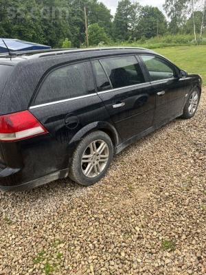 Melns Opel Vectra 2006 Rīga, ar dzinēja tilpumu 1.90 L un nobraukumu 460 tūkst. km par 1450 €, foto 5 vietnē AUTOMOTO.COM.LV