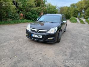 Black Opel Vectra 2006 in Daugavpils, with an engine capacity of 1.90 L and mileage of 355 thousand km for 1300 €, photo  on AUTOMOTO.COM.LV