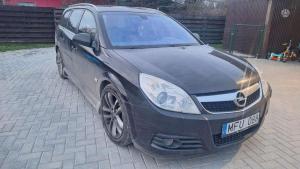 Black Opel Vectra 2006 in Vilnius, with an engine capacity of 1.91 L and mileage of 350 thousand km for 1499 €, photo  on AUTOMOTO.COM.LV