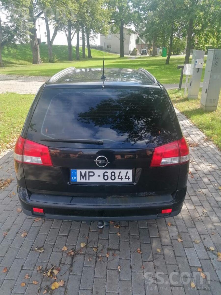 Melns Opel Vectra 2006 Jēkabpils, ar dzinēja tilpumu 1.90 L un nobraukumu 343 tūkst. km par 1500 €, foto 3 vietnē AUTOMOTO.COM.LV
